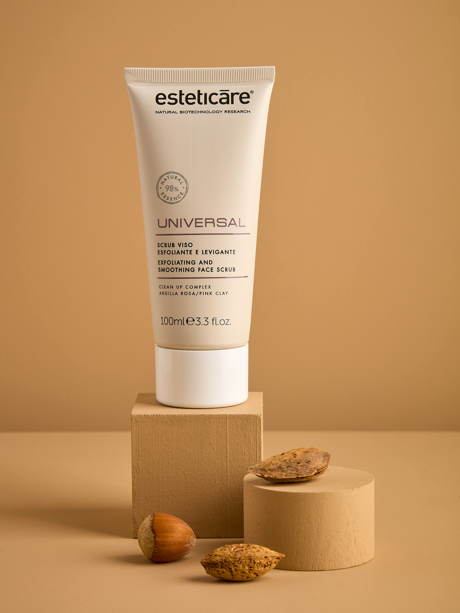 Pulizia del viso | Scrub viso esfoliante e levigante - Esteticare